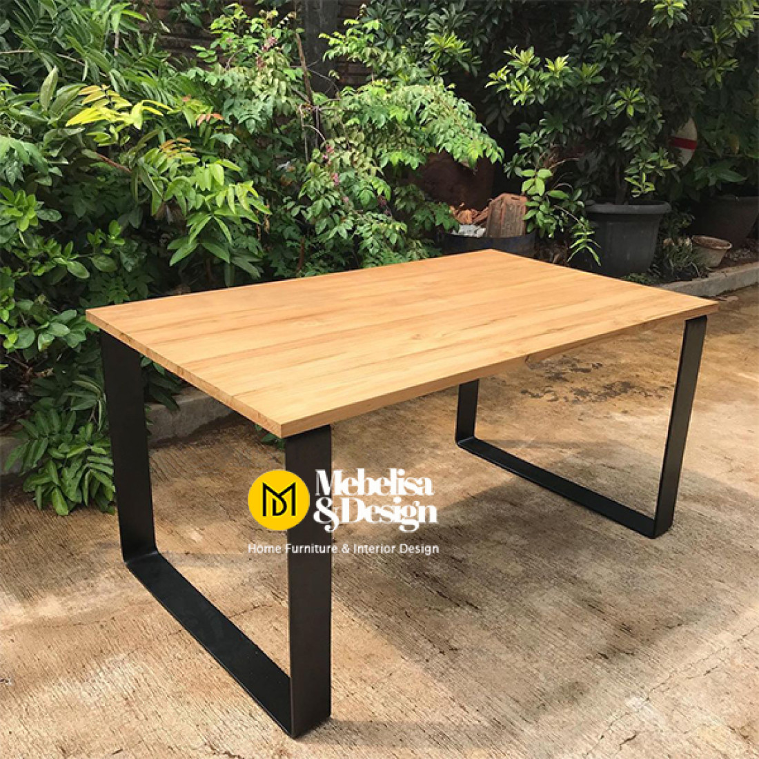 Meja Makan Industrial Kaki Besi Jati