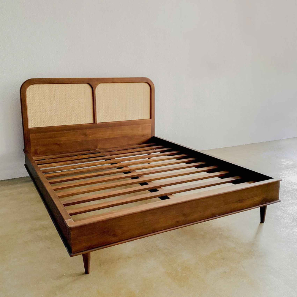 Fiad Bed Tempat Tidur Jati Kombinasi Anyaman Rotan