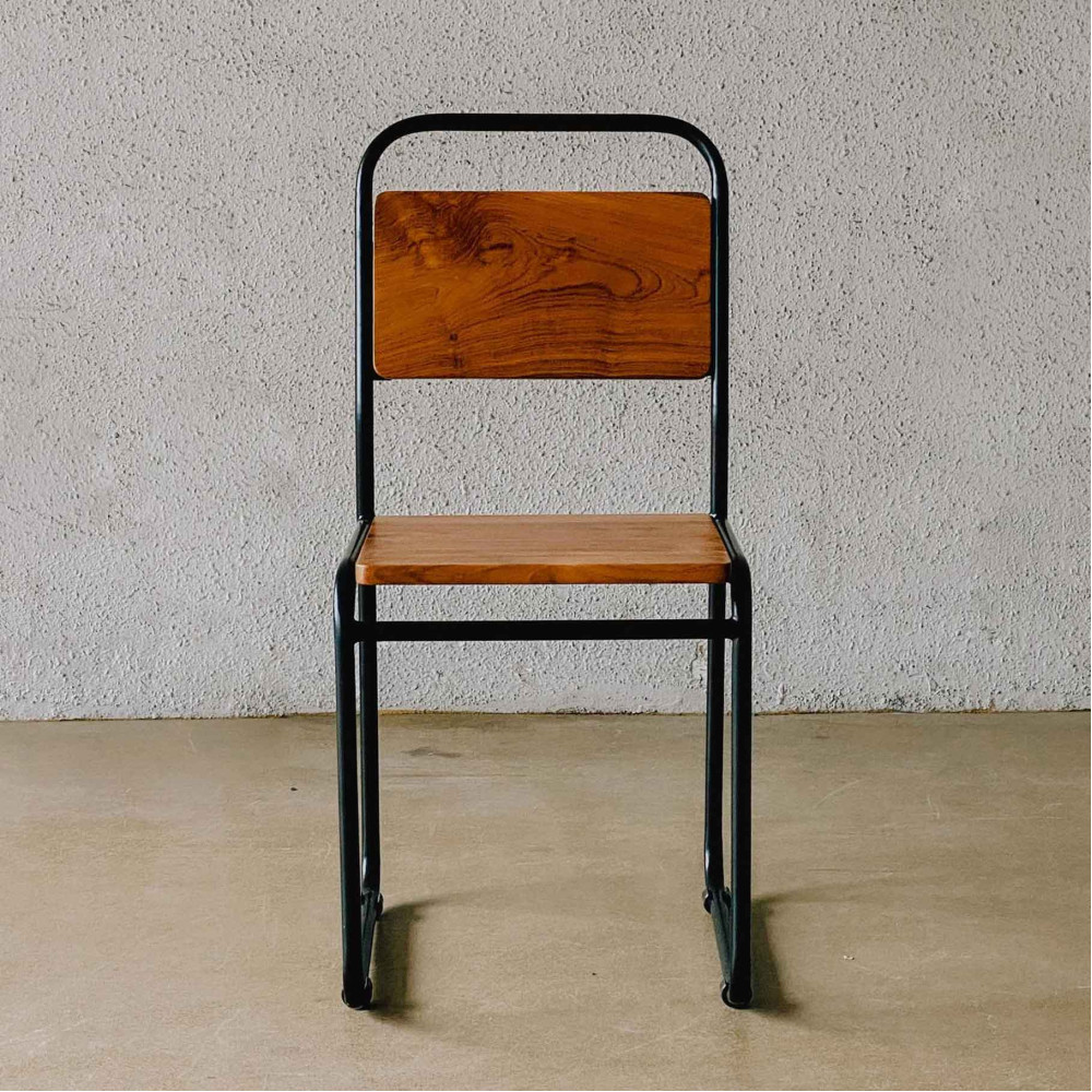 Leon Chair Kursi Makan Modern Rangka Besi Kombinasi Kayu Jati