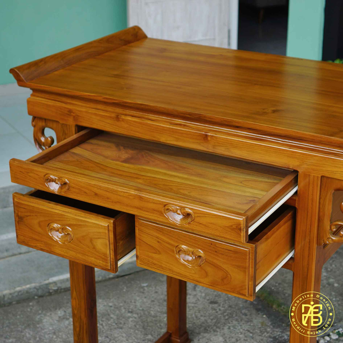 Meja Altar Sembayang Kayu Jati 3 Laci Minimalis Oriental