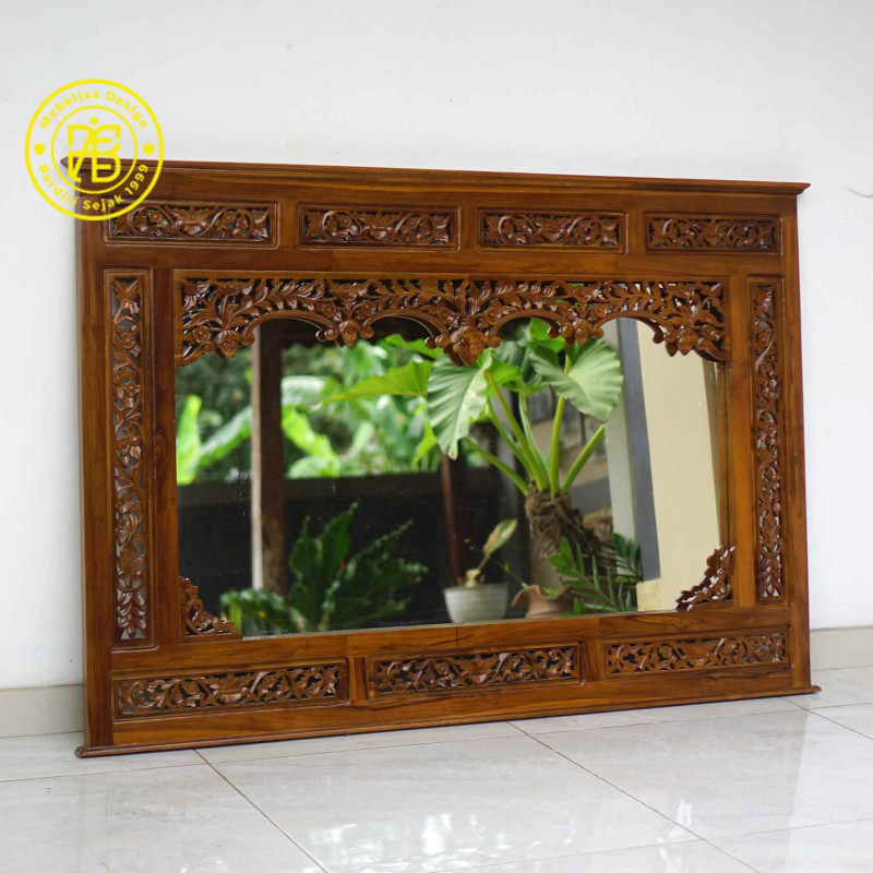 Sketsel Pembatas Ruangan Ukiran Wayang Kayu Jati